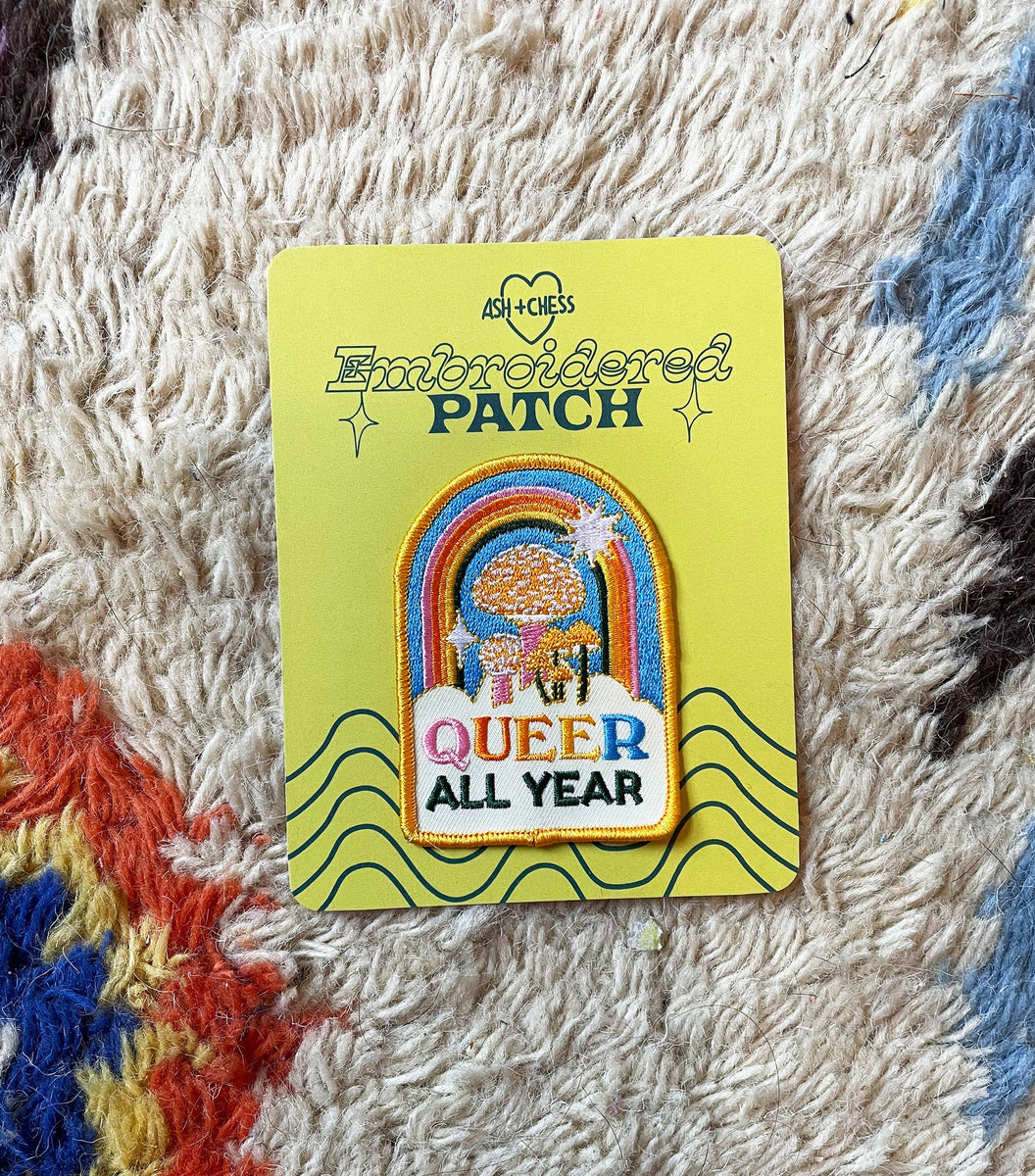Patch - Queer All Year – Pink Olive